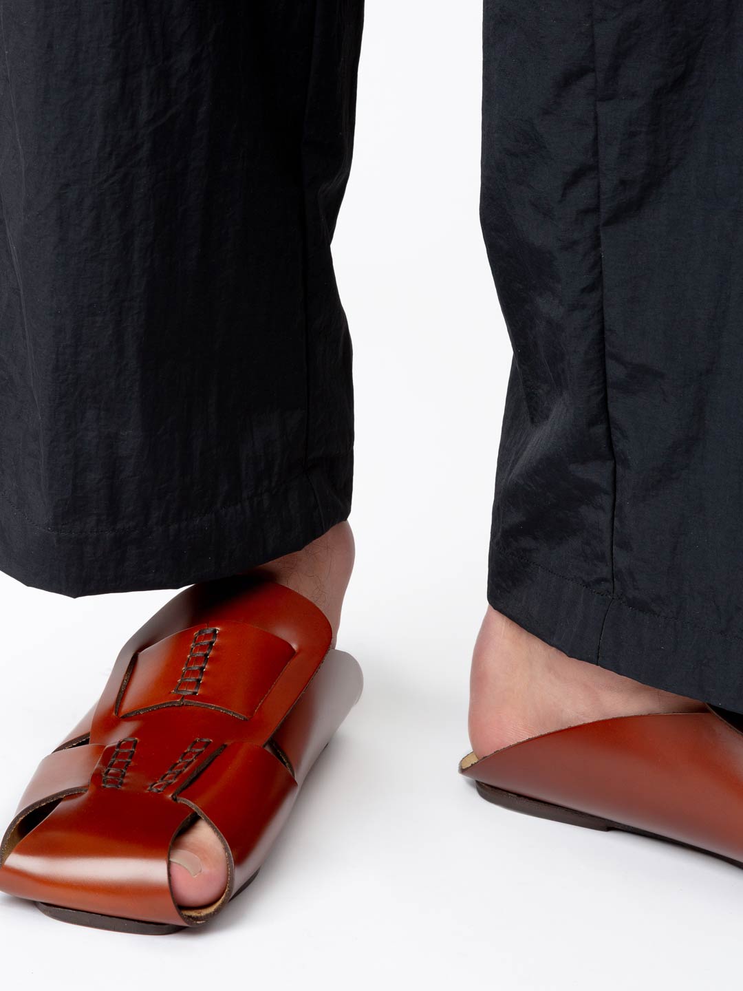 HEREU(ヘリュー) | ムンタナ / メンズ フラット フィッシャーマンミュール - タン | ESCAPERS ONLINE(エスケー ...